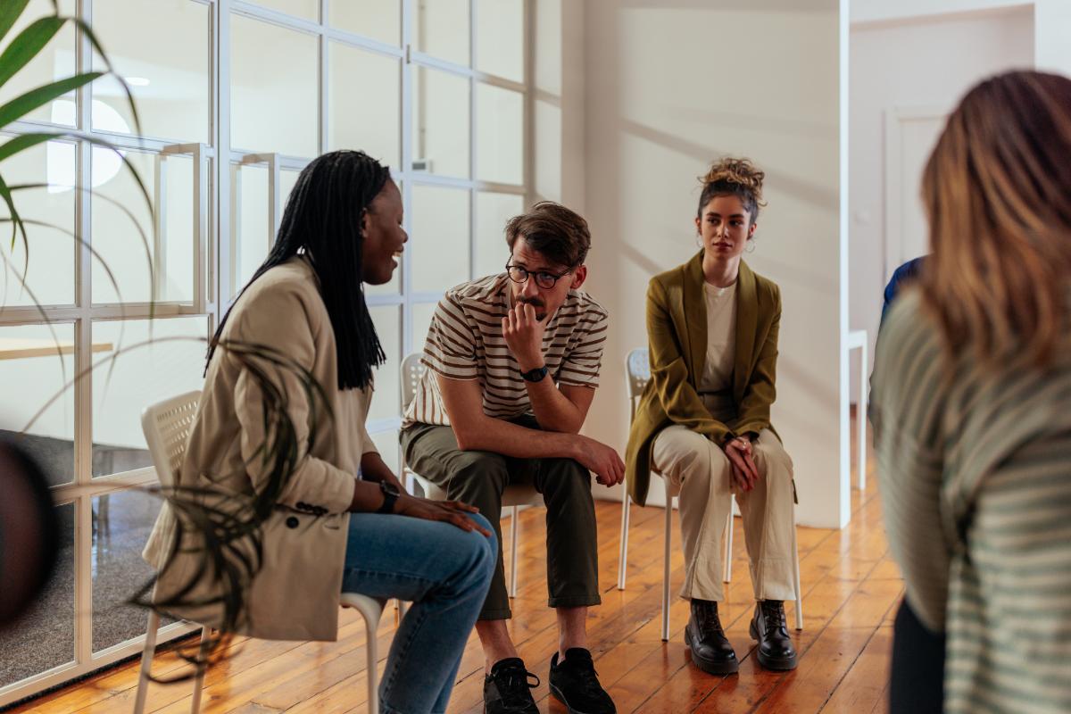 Finding the Right Support Groups in MS for Addiction Recovery